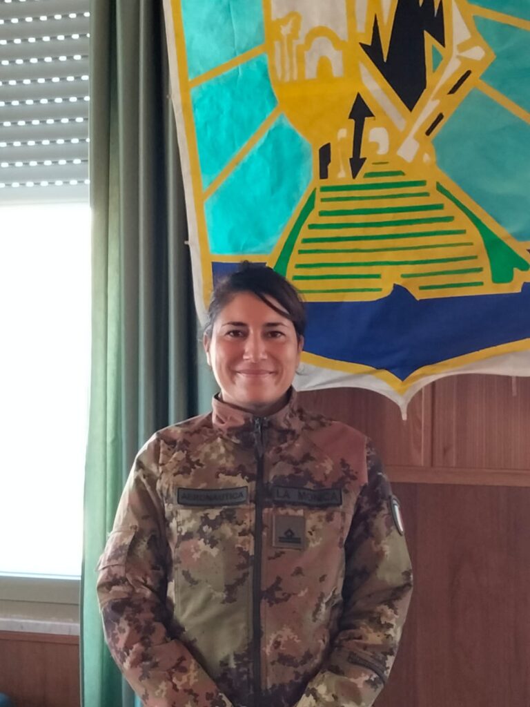 E' donna il vice comandante dell'Aeronautica Militare di Pantelleria ...